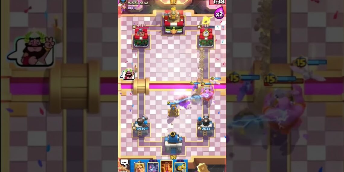 Ian77 - Clash Royale: This Cannoneer Deck COUNTERS Graveyard 🥵